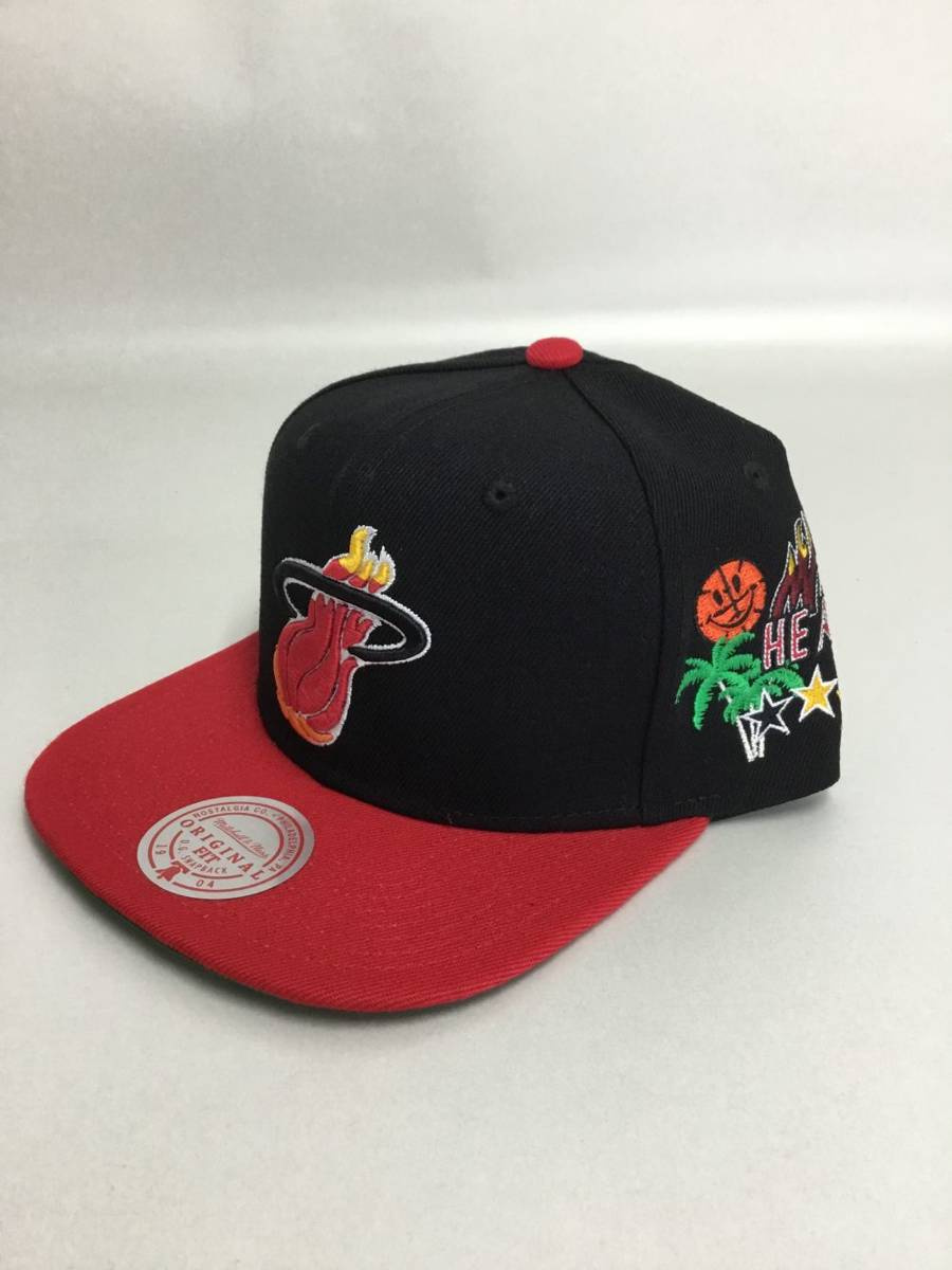 Mitchell & Ness snapback Miami Heat Patch Overload Snapback black/red ...
