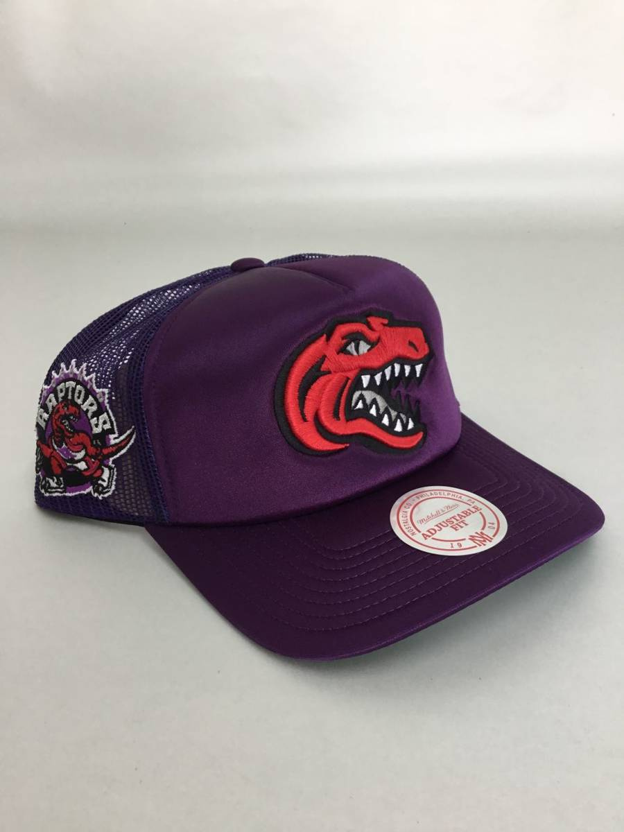 Mitchell & Ness snapback Toronto Raptors Logo Remix Trucker Snapback ...