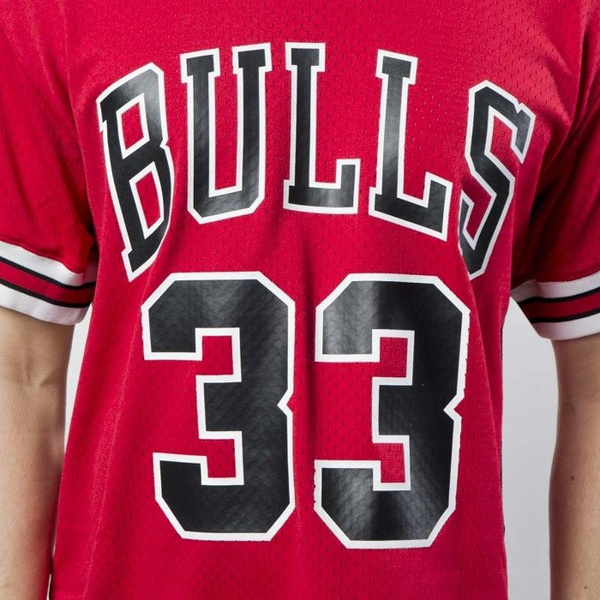 Mitchell & Ness Chicago Bulls #33 Scottie Pippen red / black Name ...